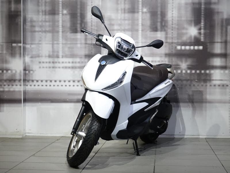 PIAGGIO BEVERLY 300 - piaggiogroup.ba