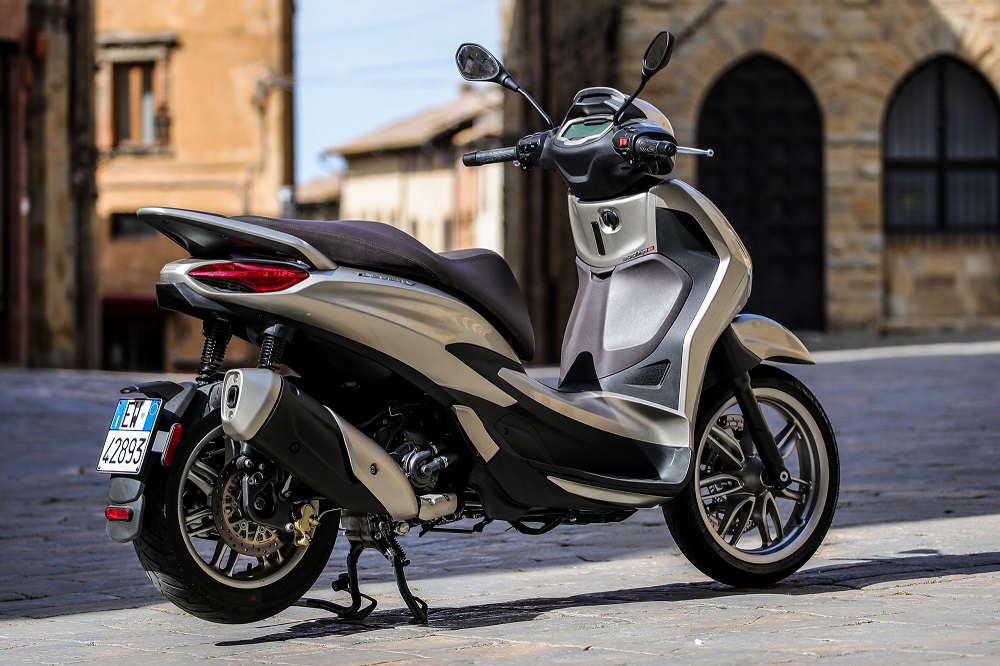 PIAGGIO BEVERLY 300 - piaggiogroup.ba