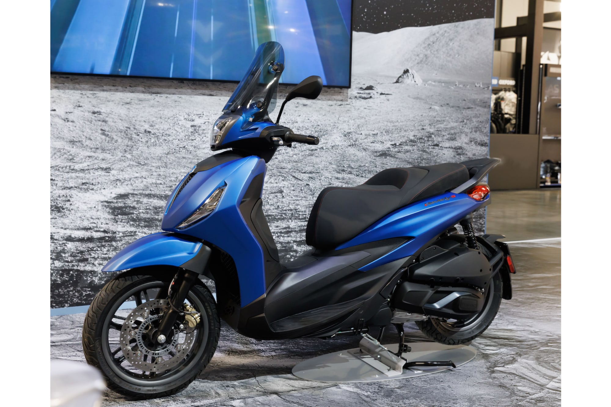 PIAGGIO BEVERLY 300 SPORT - piaggiogroup.ba